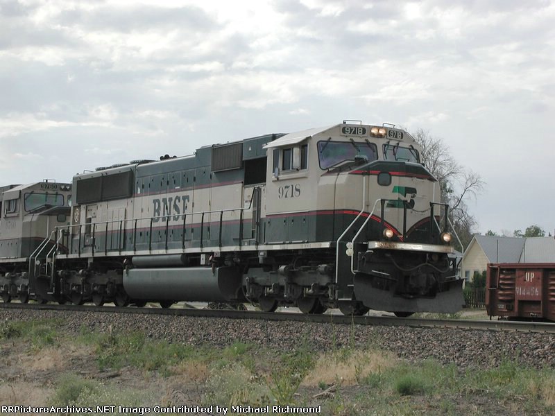 BNSF 9718